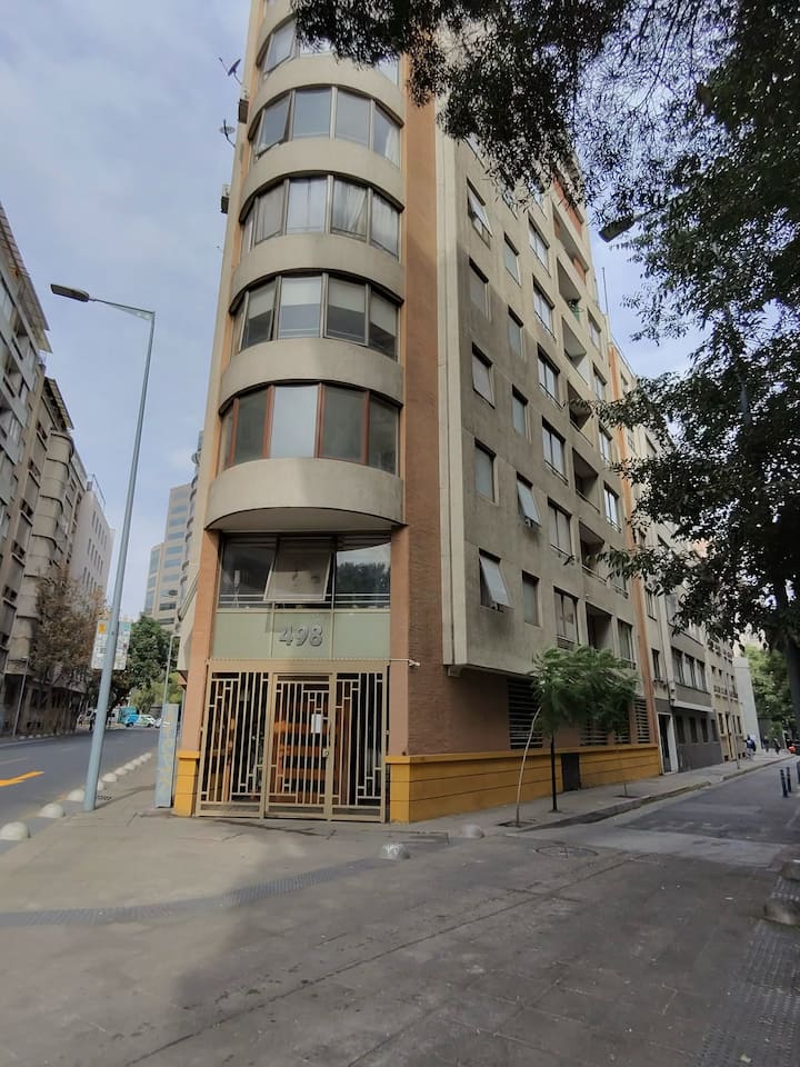 Modern & Equipped In Bellas Artes | Metro+ac+wifi - Santiago