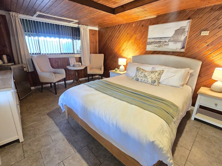 Garden Room With Private Entrance - Fairfield