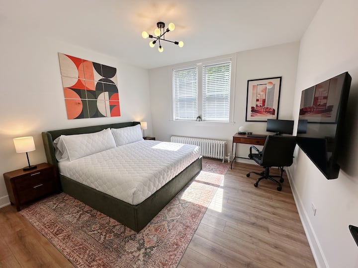 Bright 2 Br Wfh Apt. | Near Nu-chicago-beaches - Evanston, IL