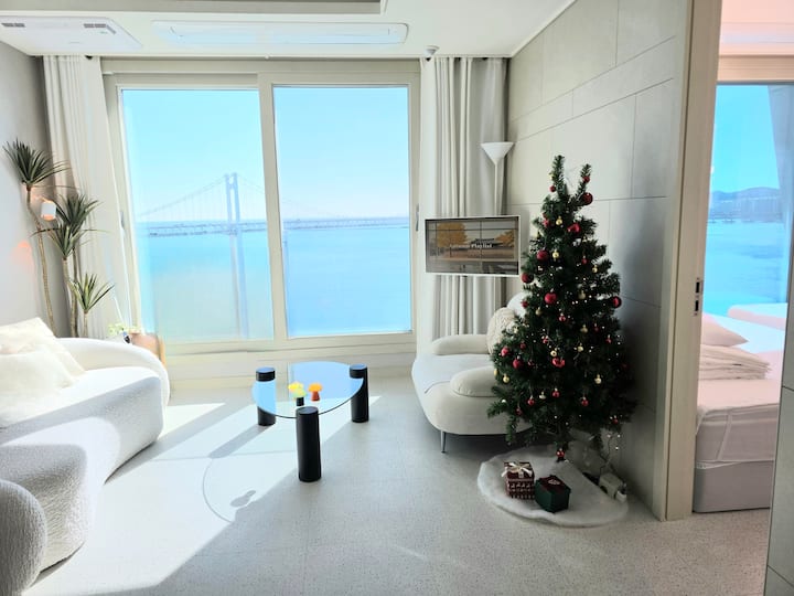 #드림에이스#합법숙소#청결조용편안함#광안대교풀오션뷰#최고층#침실2거실1#호텔침구#밀락더마켓 - Busan