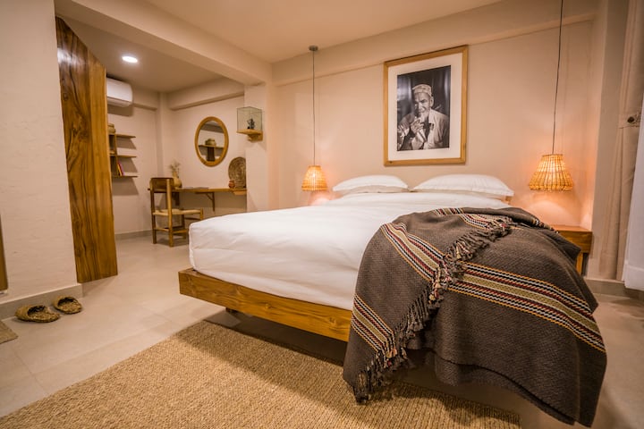 Artful Retreat In Patan Durbar Square - Nepal