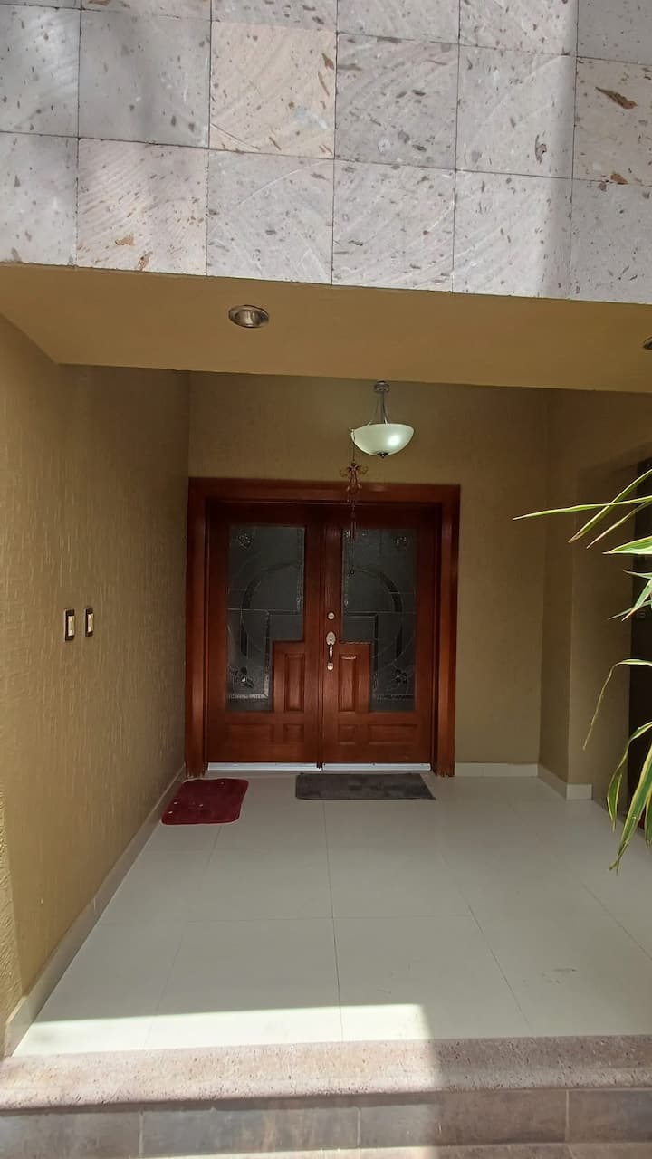 Casa Las Flores. - Delicias