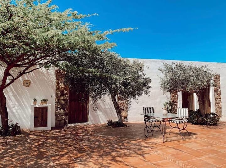 "Villa Nagú Y El Atlántico" - Antigua