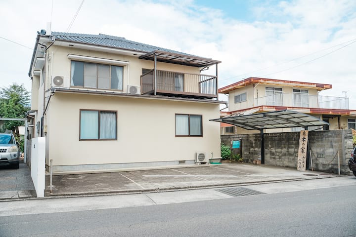 【相部屋ドミトリータイプ】木の家ゲストハウス松山ドミトリー館 - Matsuyama