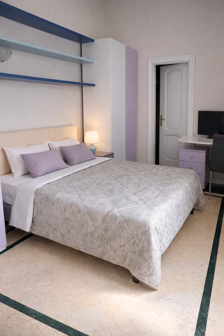 Centro Storico- Elegante Stanza Con Bagno Privato - L'Aquila