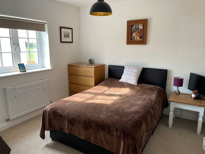 Comfortable Room In Beautiful Village Home - Crewkerne