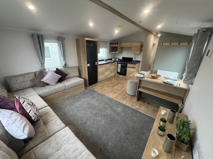 8 Guests - Swimming Pool - 1 Min Walk To Beach - Hunstanton