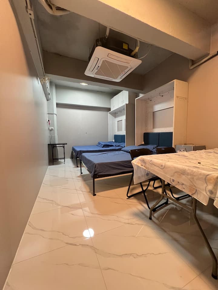 九龍東250呎開方式單位特色裝修 乾淨現代 適合年輕人近海旁 - Hong Kong