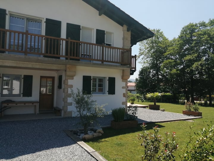 Maison Hiru Ahizpak - Bera
