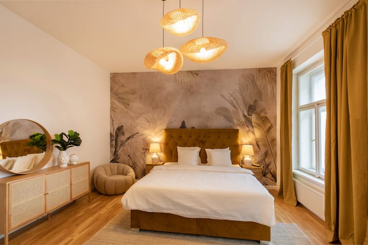 Welcome To The Jungle Apartment - Prague