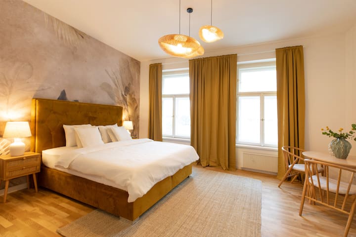 Welcome To The Jungle Apartment - Prague