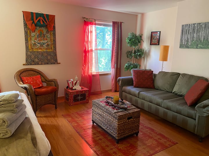 The Buddhas House Master Bedroom - Fort Collins, CO