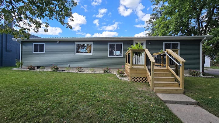Bridge Street Retreat - Big Rapids, MI