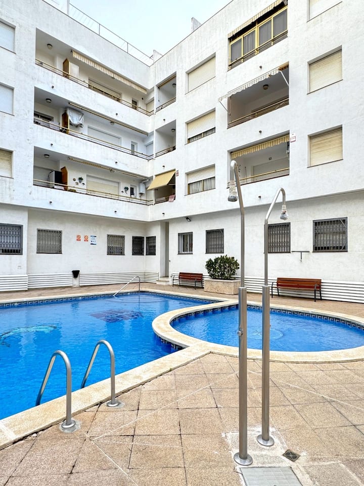 Apartamento Con Terraza, Piscina, Playa Y Aire Acn - Pineda de Mar