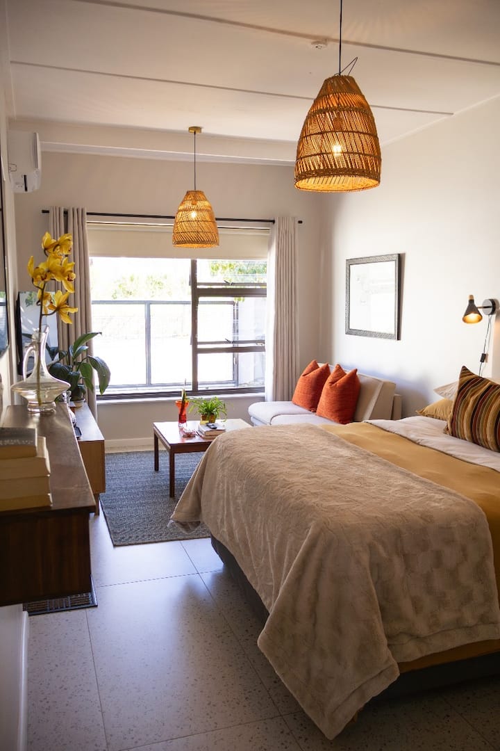 Olienhout Close - Paarl