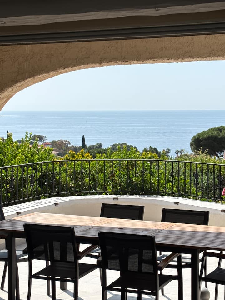Les Issambres, Villa Proche De La Mer 11p - Côte d’Azur