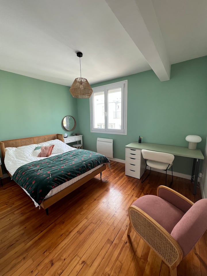 Appartement Centre Avec Parking Gratuit (Garage) - Brest