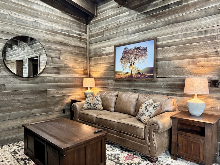 Pinion Pine Chalet #16 - Harriman State Park, Island Park