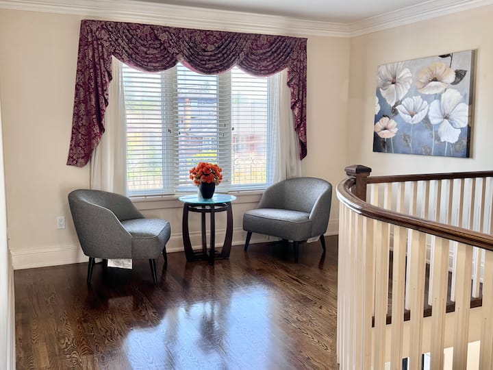 4br+den 4ba Home W Jacuzzi 6-min To Hwy400/401 - Toronto