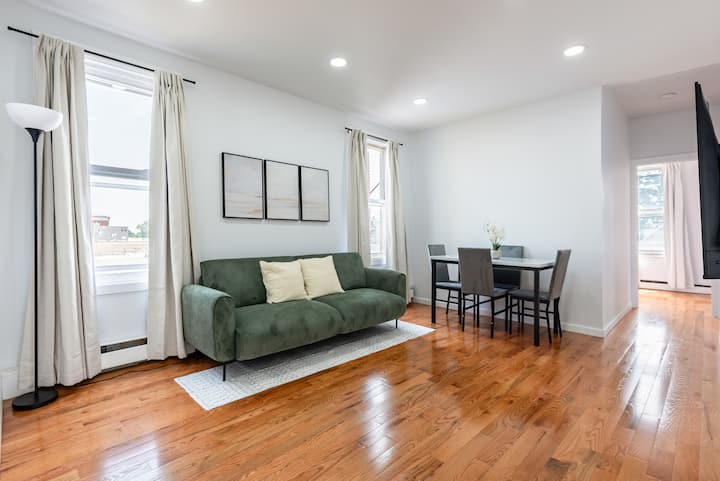 Private 3 Bedroom Nj Home - Newark, NJ