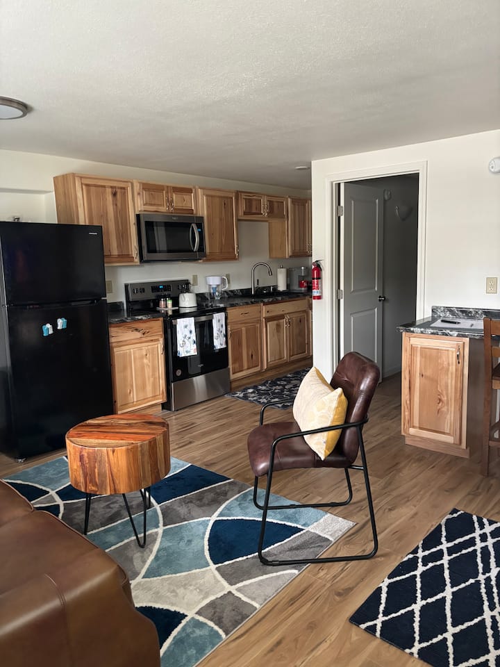Living Like A Local/downstairs R - Fairbanks, AK