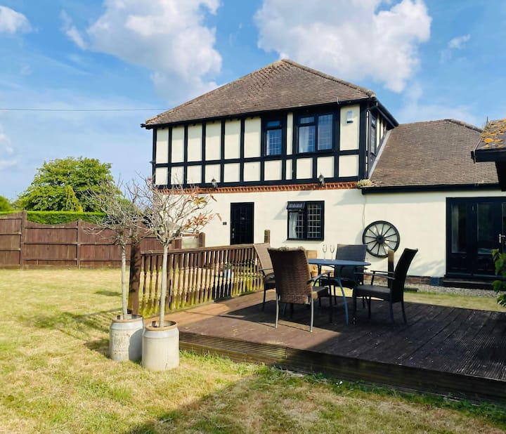 Longtye Cottage
Chestfield, Whitstable - Whitstable