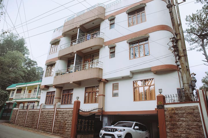 Two Bedroom Apartment Balcony With Breakfast - Shillong