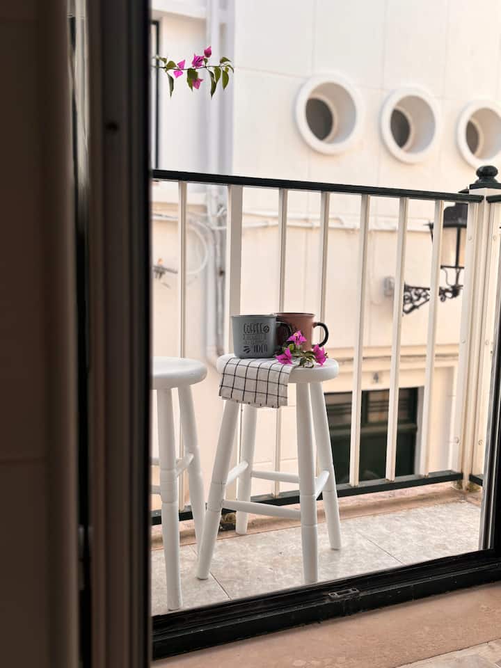 The Break: Surf, Stay & Relax In Nazaré, Portugal - Nazaré