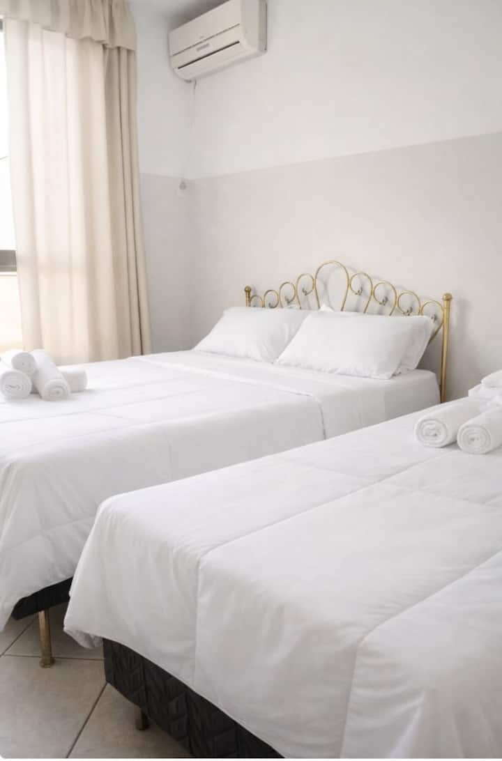 Alugo Apartamento Central Com Garagem. - Santa Maria