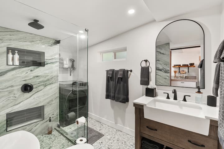 The Outlaw Hideaway Downtown - Prescott, AZ