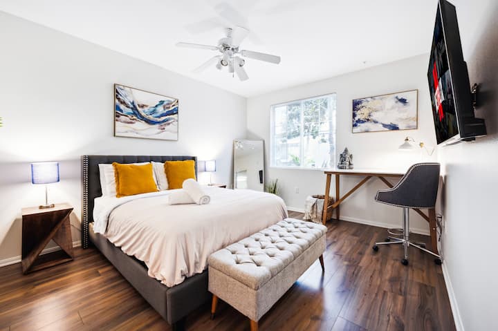 Marina Del Rey | Pool, Gym, Free Parking, W/d, Bbq - Santa Monica, CA