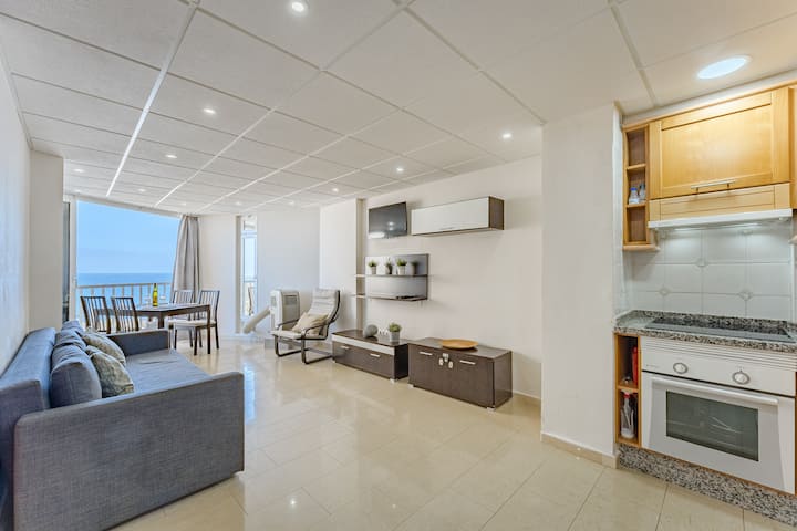 Torres De Yomely With Ocean View - Los Cristianos