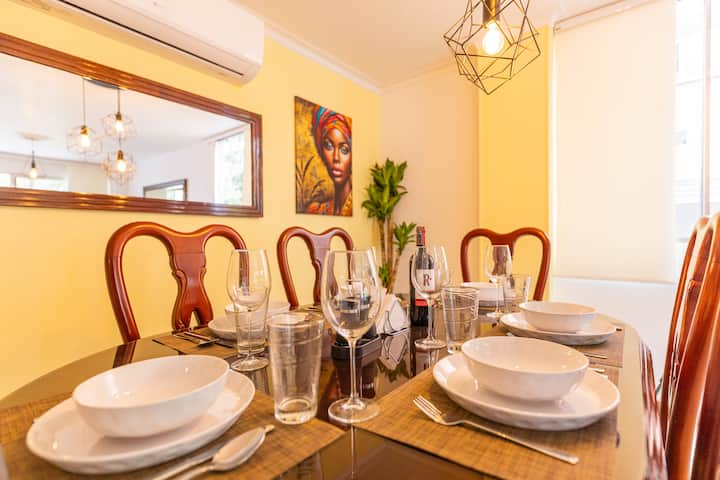 Large Stylish Renovated Apt! Safe, Quiet! Poblado! - Envigado