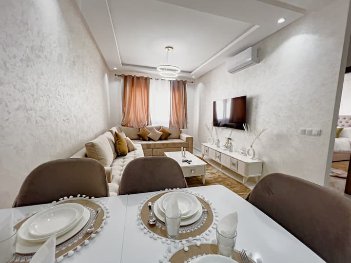 Appartement Moderne En Plein Centre,5min De La Mer - Tánger