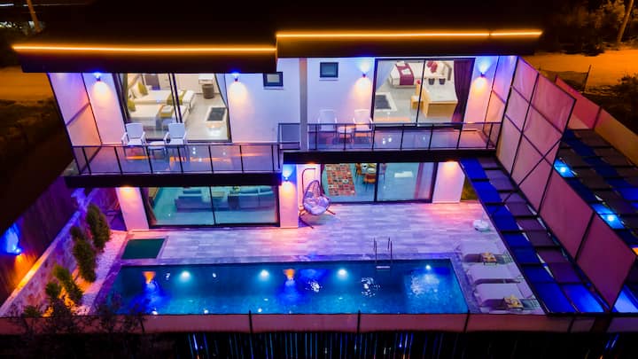 Yeni Sıfır Villa Mevra Benzersiz - Kalkan
