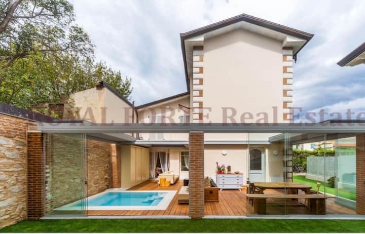 Renovated Villa Historic Centre - Forte dei Marmi