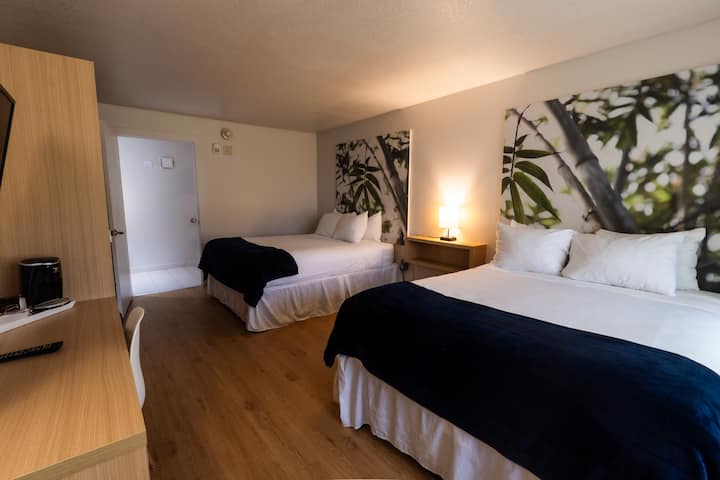 Amazing Entire Studio Near Disney - #147 - Old Town, Kissimmee