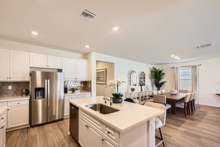 Home Sweet Stay - Menifee, CA