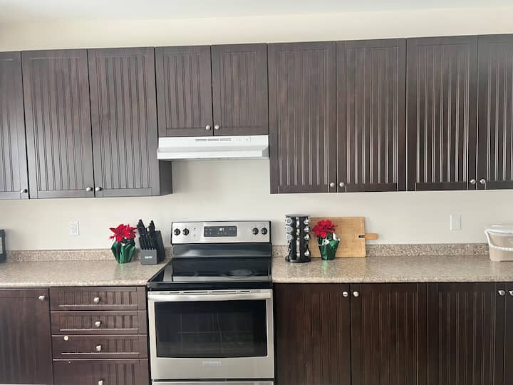Family-friendly 5 Br• 3 Bath Near Lake Simcoe - Kawartha Lakes
