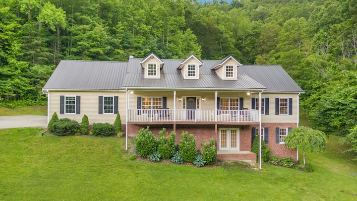 Heated Pool! Hatton Hideaway At Red River Gorge - Clay City, KY