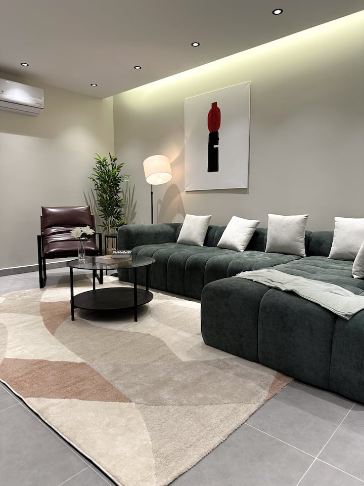 غرناطة B- شقة أنيقة ومريحة بموقع مميز Q 103 - Saudi Arabia