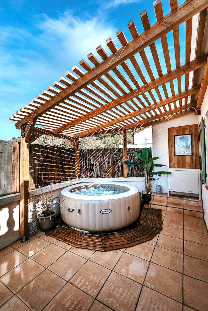 Au Cœur Des Oliviers Et Son Jacuzzi - Rognac