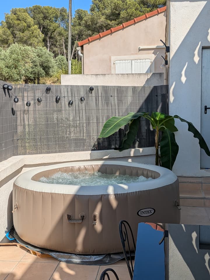 Au Cœur Des Oliviers Et Son Jacuzzi - Rognac