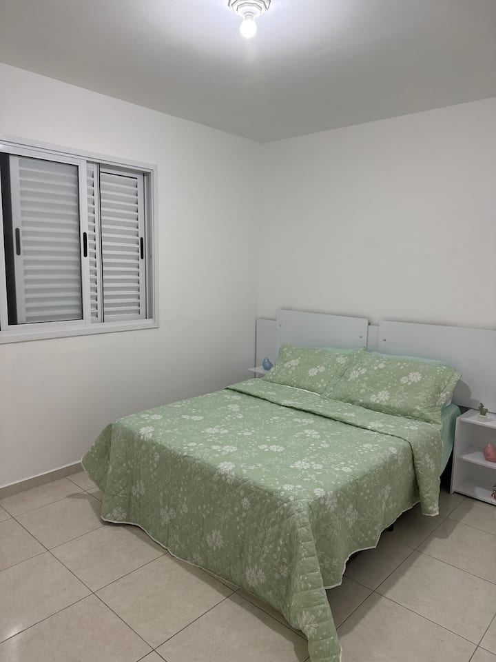 Apartamento Privativo / Com Estacionamento Grátis - São José dos Campos