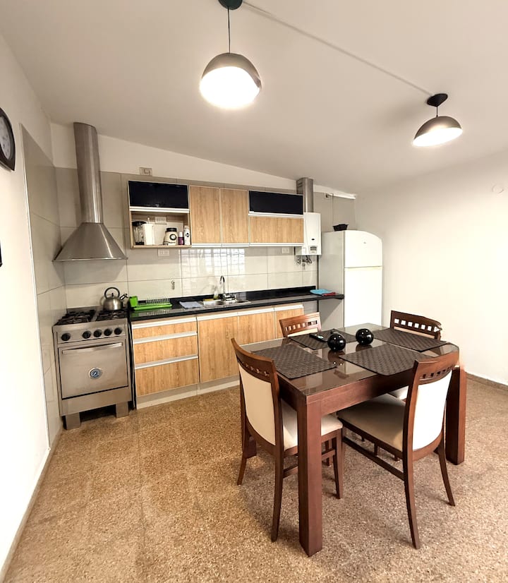 Moderno Dto. A 5 Min Del Centro Con Cochera Doble. - Córdoba