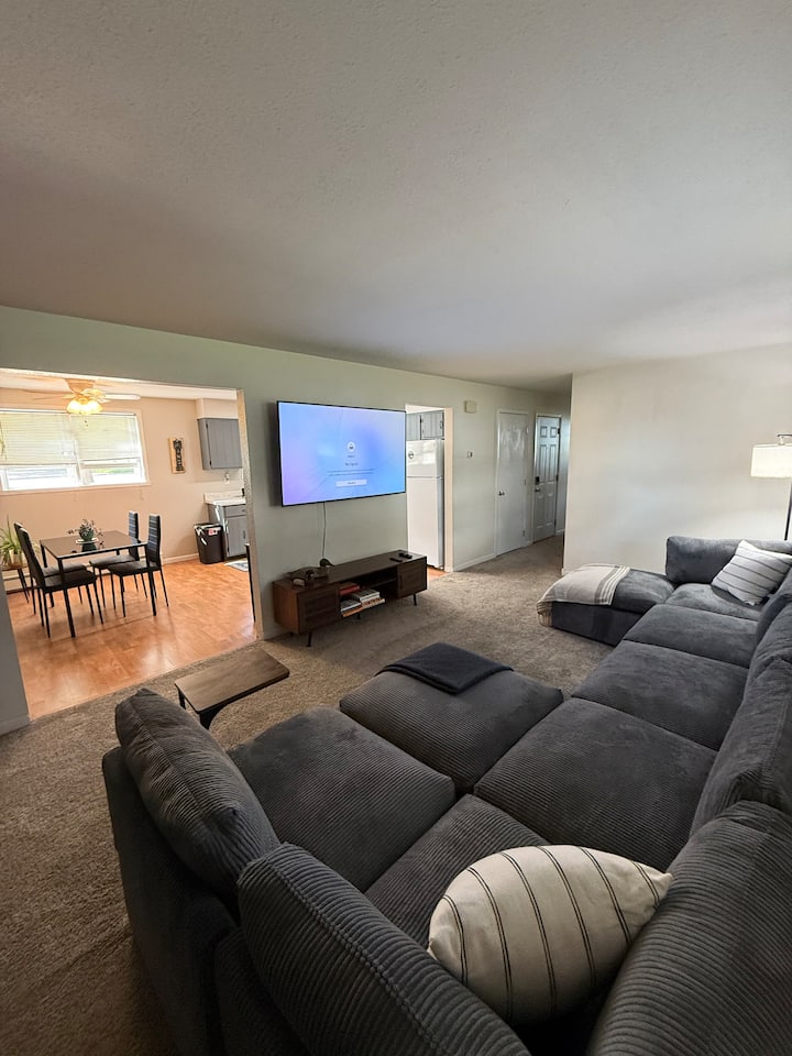 Clean, Comfortable, Convenient • West Fargo Stay - North Dakota