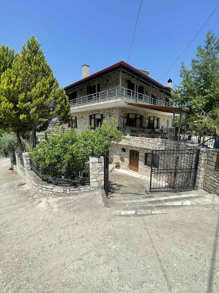Stone House - Distretto di Berat