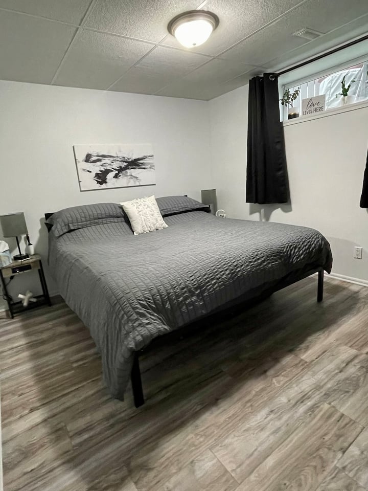 Home Away From Home . A Comfortable Stay. - Saskatchewan