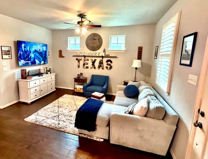 The Texas Bluebonnet, Historic Mckinney Area! - McKinney, TX