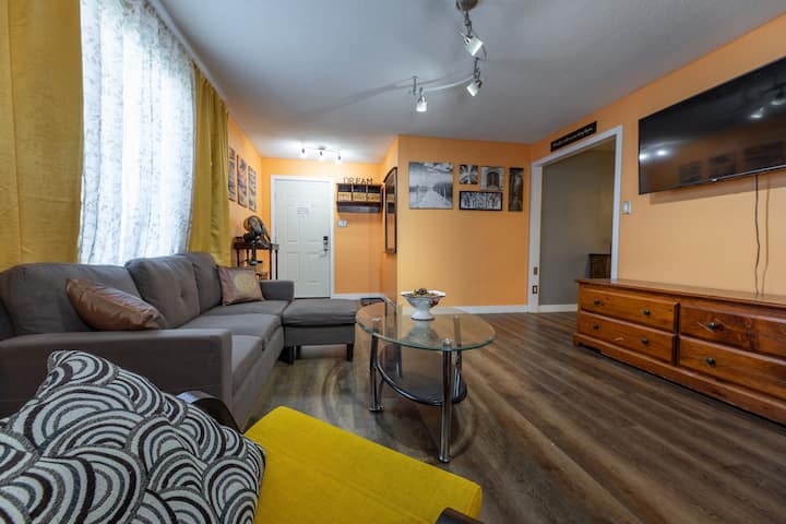 Seasons Suite In Hinton, Near Jasper National Park - Hinton